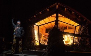 L’incroyable cabane du snowboarder Mike Basich