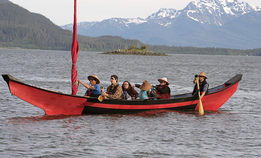 1024px-Tlingit_Canoe_2954 | Mr Mondialisation